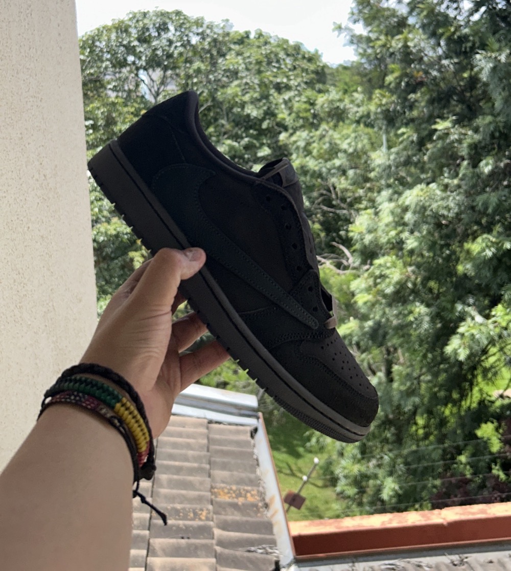 Travis Scott x Air Jordan 1 Low OG SP Velvet Brown - Droper