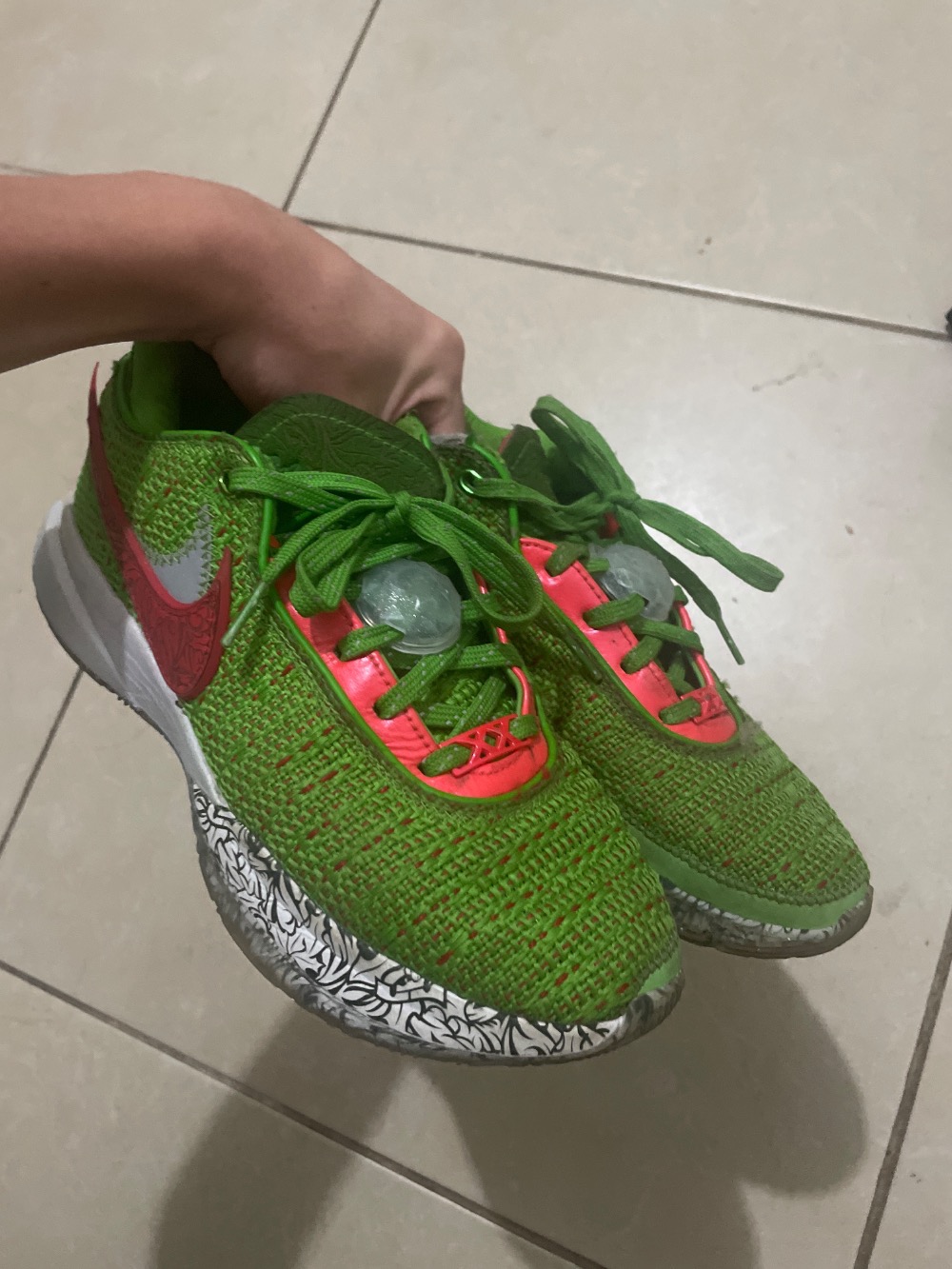 Nike LeBron 20 Stocking Stuffer - Droper